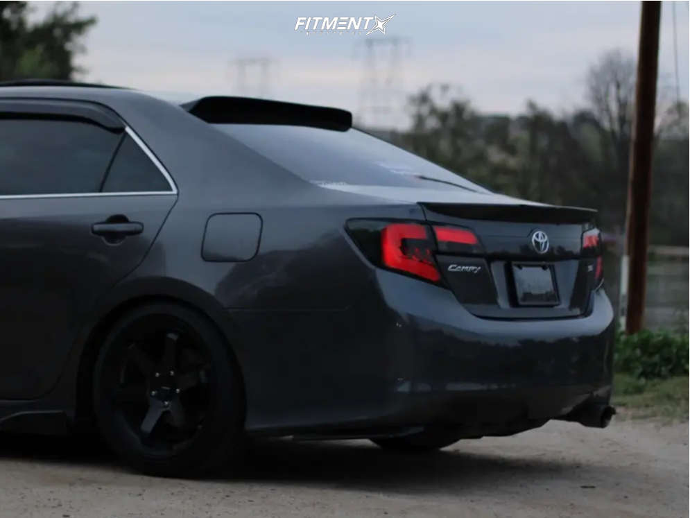 2014 Toyota Camry SE with 18x8.5 AVID1 AV6 and Ironman 225x40 on ...