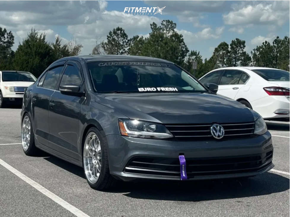 2017 Volkswagen Jetta SE with 18x8.5 F1R F21 and Vercelli 225x40 on ...
