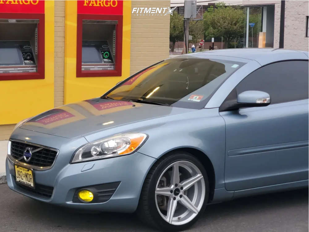 2011 Volvo C70 T5 with 18x9 Advanti Racing Cammino and Michelin 265x35 ...