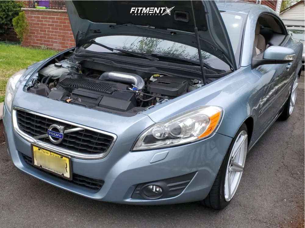 2011 Volvo C70 T5 with 18x9 Advanti Racing Cammino and Michelin 265x35 ...
