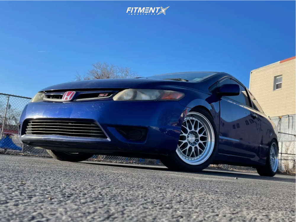 2006 Honda Civic Si with 17x8 Aodhan Ah02 and Toyo Tires 215x45 on ...