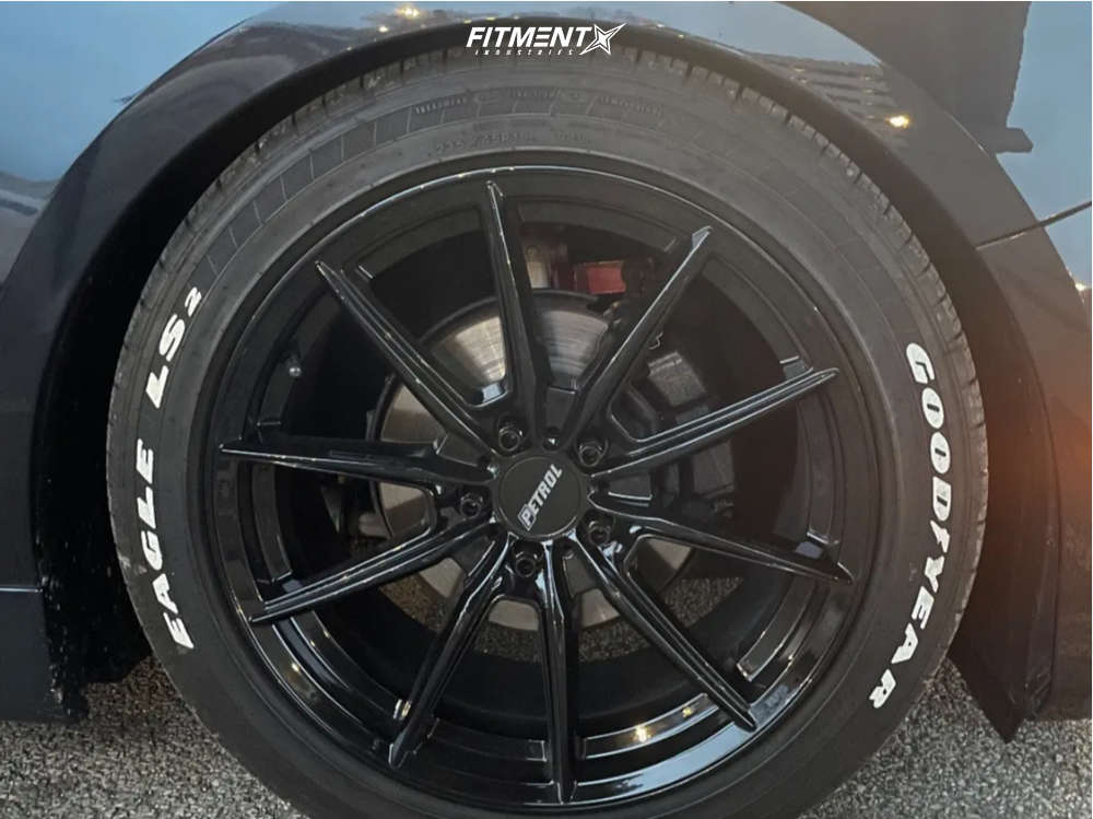 2015 Chevrolet Cruze LT with 18x8 Petrol P4b and Goodyear 235x45 on ...