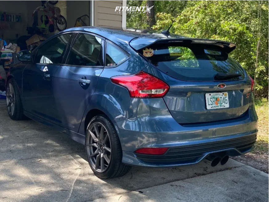 2018 Ford Focus ST with 18x8.5 Option Lab R716 and Vercelli 235x40 on ...