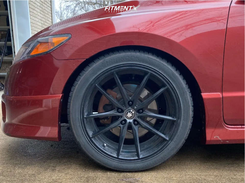 2007 Honda Civic Si with 18x8 Konig Oversteer and Hankook 235x40 on ...