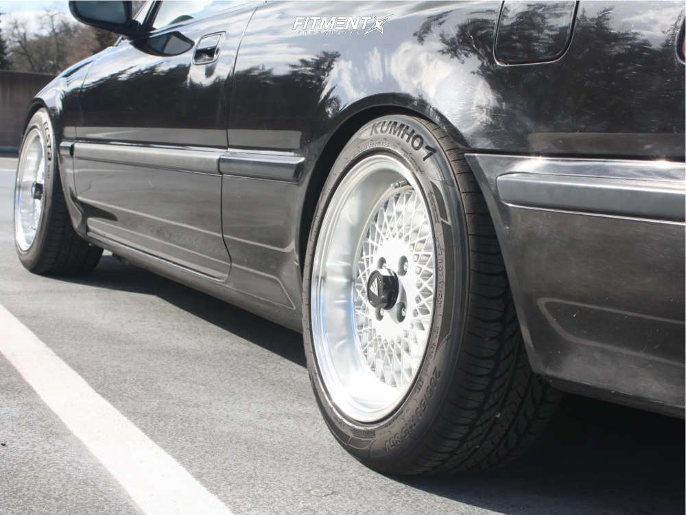 1991 Acura Integra LS with 15x8 Enkei 92 and Kumho 205x50 on Coilovers ...