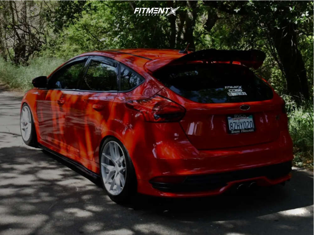 2016 Ford Focus ST with 18x8.5 Rotiform Flg and Firestone 245x40 on ...
