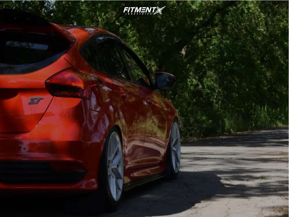 2016 Ford Focus ST with 18x8.5 Rotiform Flg and Firestone 245x40 on ...