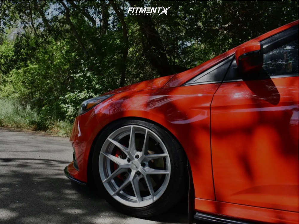 2016 Ford Focus ST with 18x8.5 Rotiform Flg and Firestone 245x40 on ...