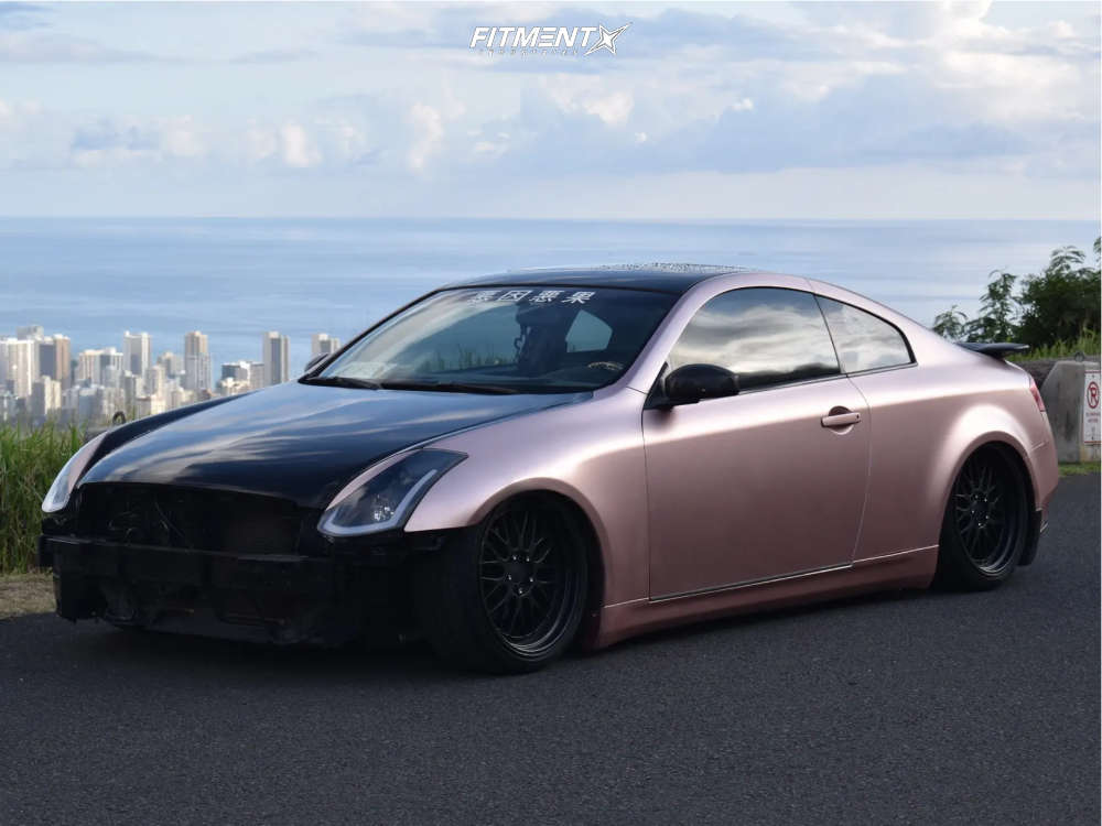 2004 INFINITI G35 Base with 19x9.5 JNC Jnc005 and Kumho 235x35 on Air ...