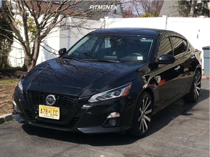2019 Nissan Altima SV with 18x8 Velocity Vw12b and Bridgestone 225x45 ...