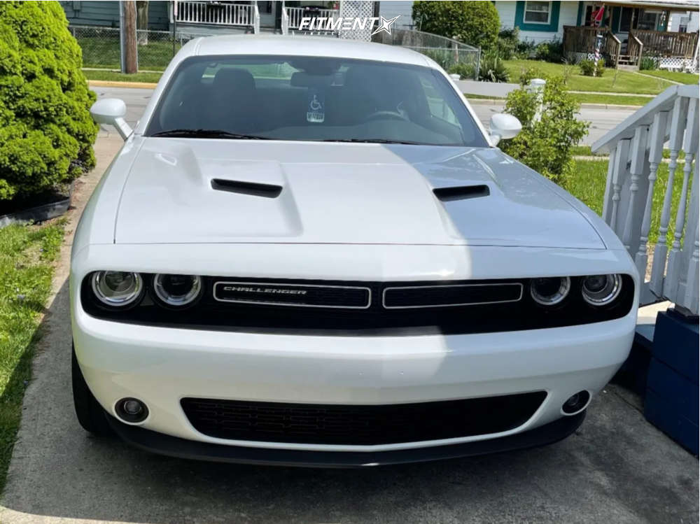 2021 Dodge Challenger SXT with 20x8.5 Vision Legend 5 and Vercelli ...