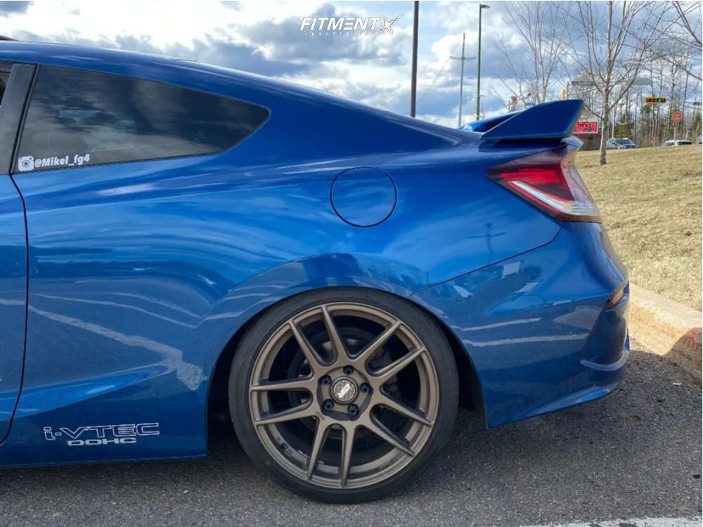 2015 Honda Civic Si with 18x8.5 ESR Cs8 and Firestone 215x40 on ...