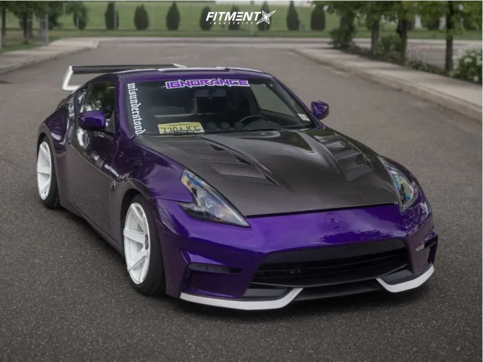 2016 Nissan 370Z Base with 18x9.5 Cosmis Racing S1 and Michelin 225x40 ...