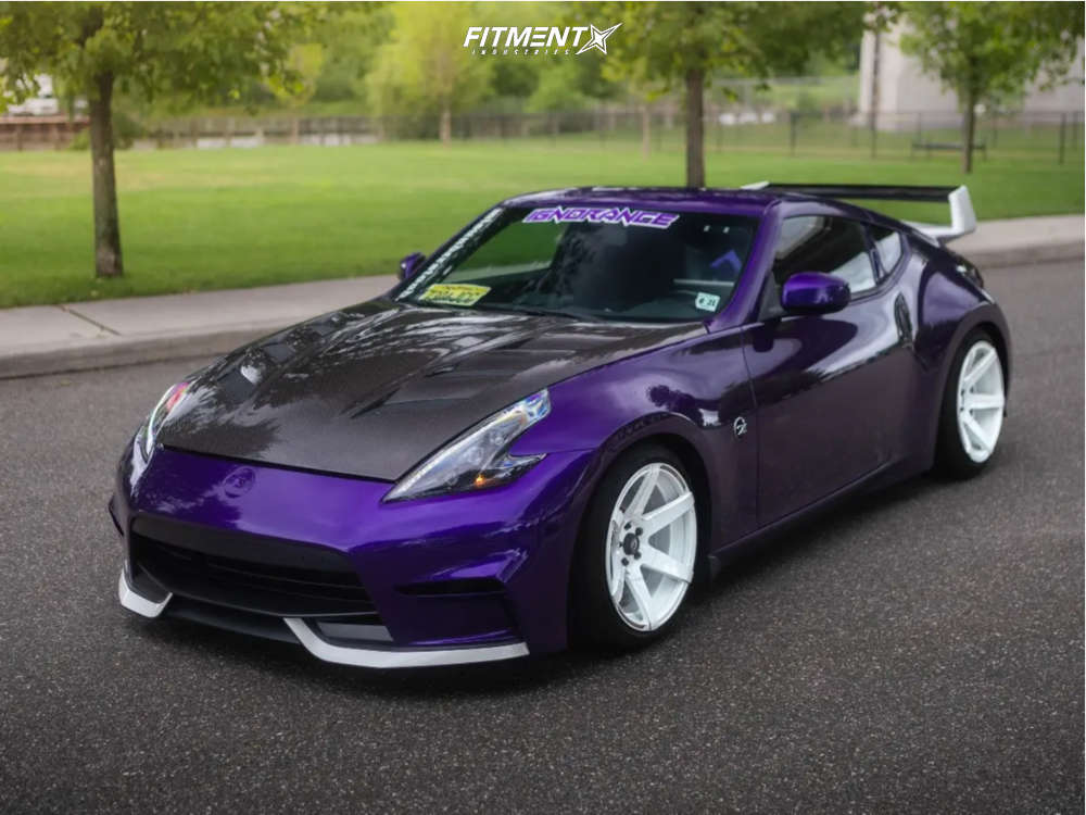 2016 Nissan 370Z Base with 18x9.5 Cosmis Racing S1 and Michelin 225x40 ...