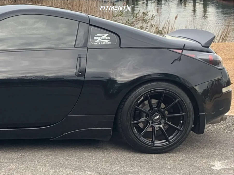 2004 Nissan 350Z Touring with 18x8.5 Flow One Race Spec F3 and Falken ...