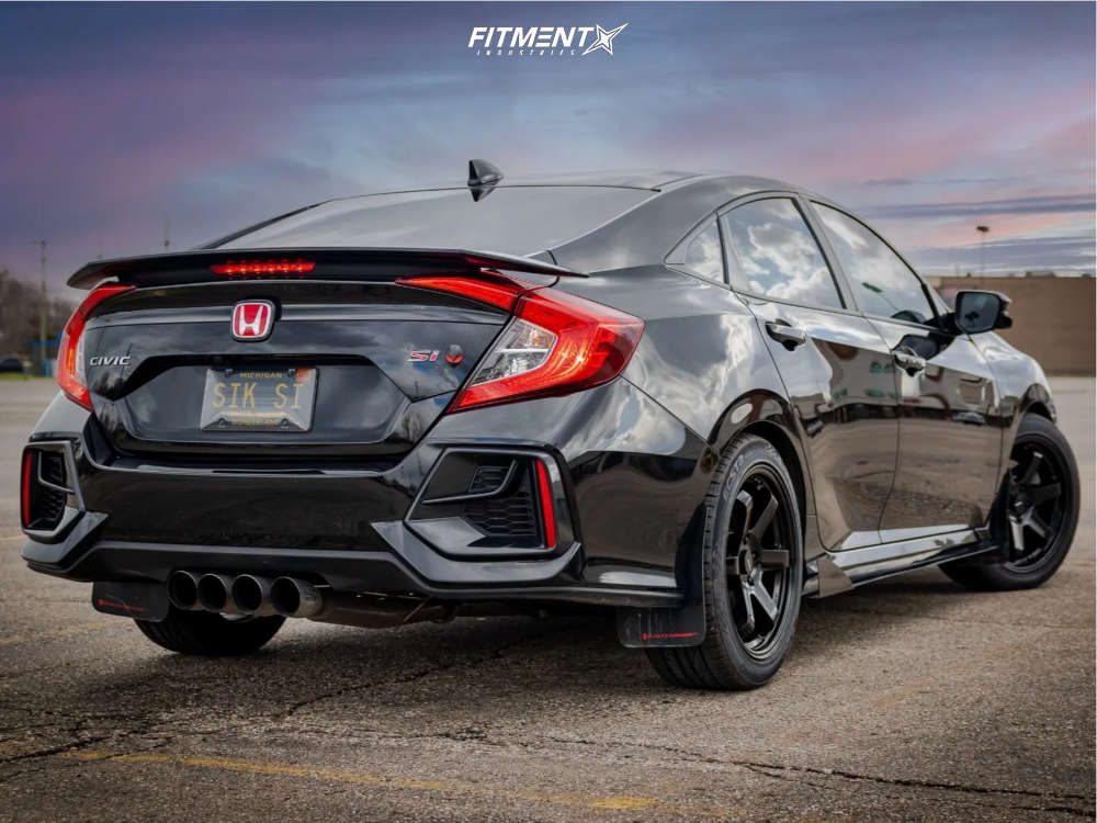 2020 Honda Civic Si with 18x8.5 AVID1 AV6 and Kumho 235x45 on Stock ...
