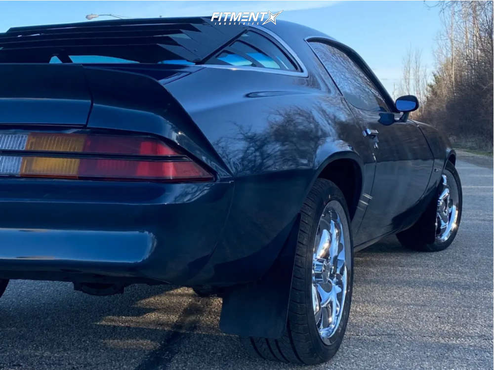 1981 Chevrolet Camaro Berlinetta with 17x7 Vision Legend 5 and Vercelli ...