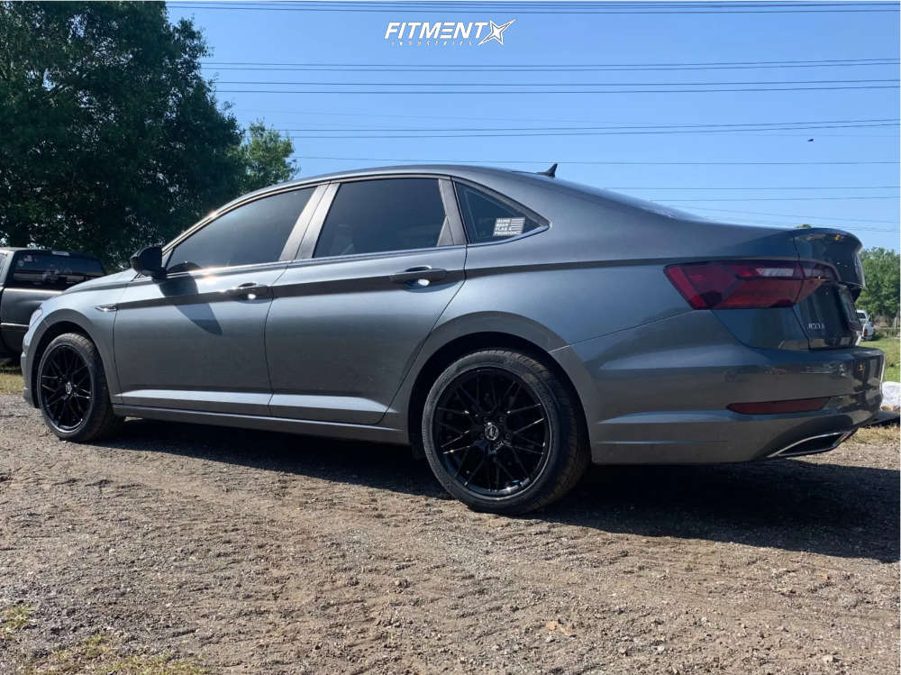 2020 Volkswagen Jetta R-Line with 17x8 Platinum Retribution and ...