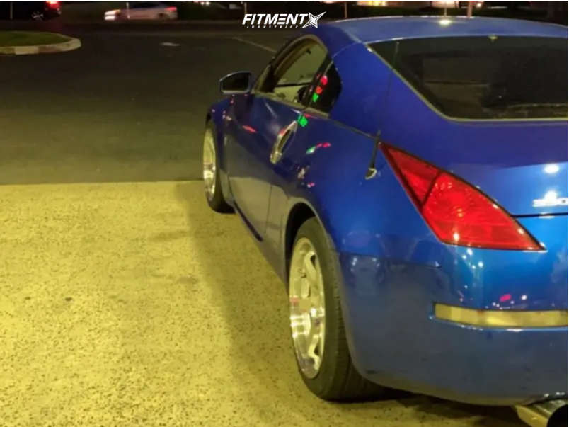 2004 Nissan 350Z Touring with 18x9.5 Vors Tr37 and Vercelli 245x40 on ...