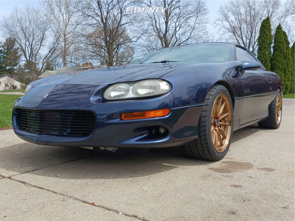 2000 Chevrolet Camaro Base with 18x9.5 Cosmis Racing R1 and Nitto ...