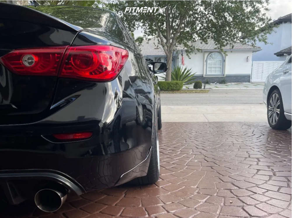 2015 INFINITI Q50 Base with 19x9.5 Aodhan Ds02 and Delinte 245x40 on ...