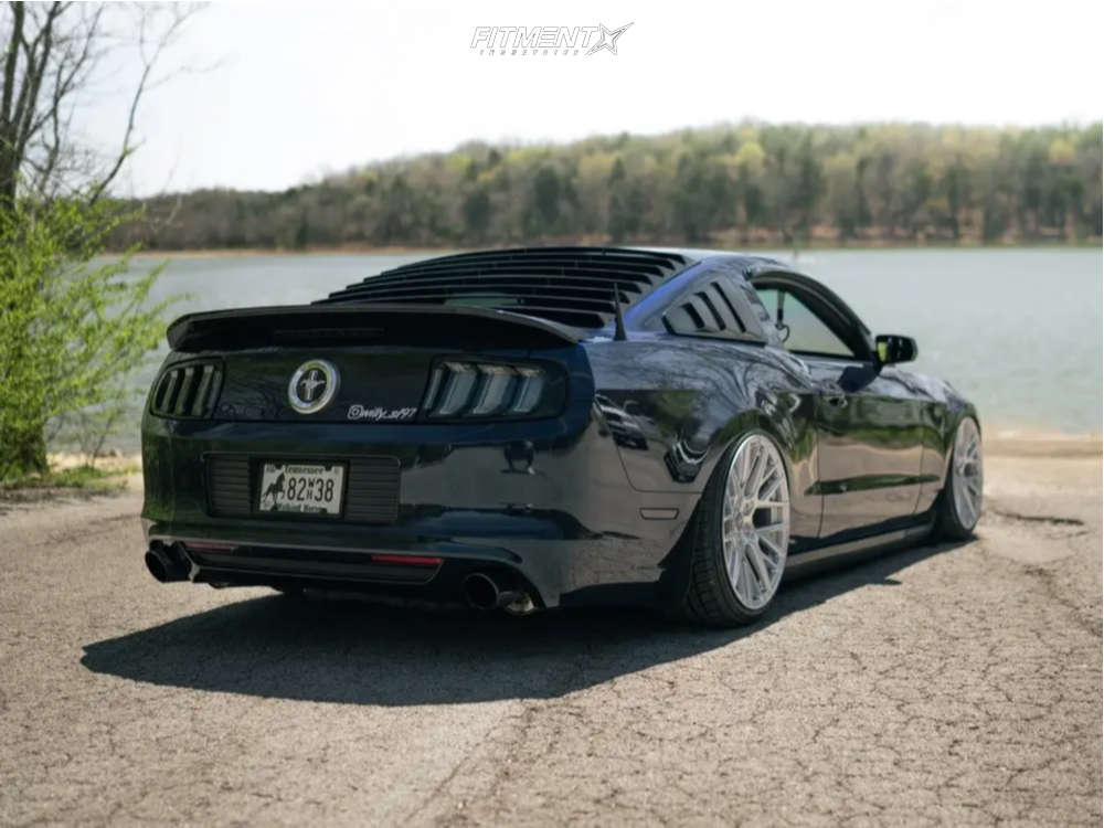 2012 Ford Mustang Base with 19x9.5 ESR Rf11 and Lexani 235x35 on Air ...