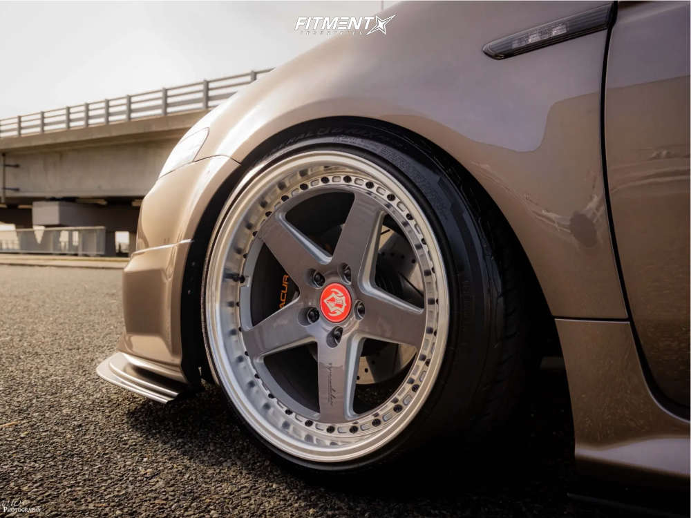 2007 Acura TL Base with 18x10.5 VIP Modular FF550 and General 235x40 on ...