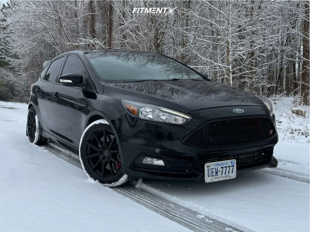 2018 Ford Focus ST with 18x8.5 Rosenstein Delta and Hankook 235x40 on ...