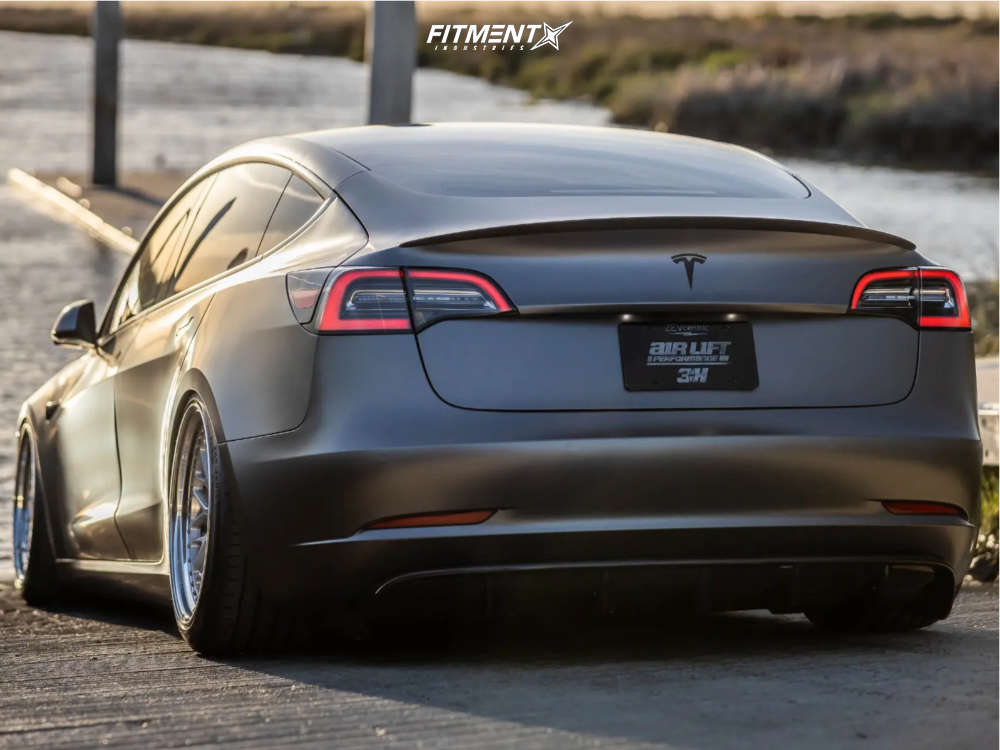2021 Tesla 3 Performance with 19x10.5 BC Forged Mle81 and Hankook ...