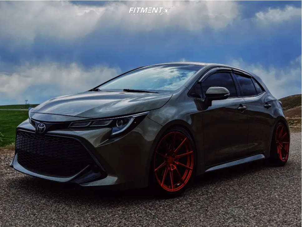 2019 Toyota Corolla SE with 18x9.5 XXR 567 and Vercelli 235x40 on ...