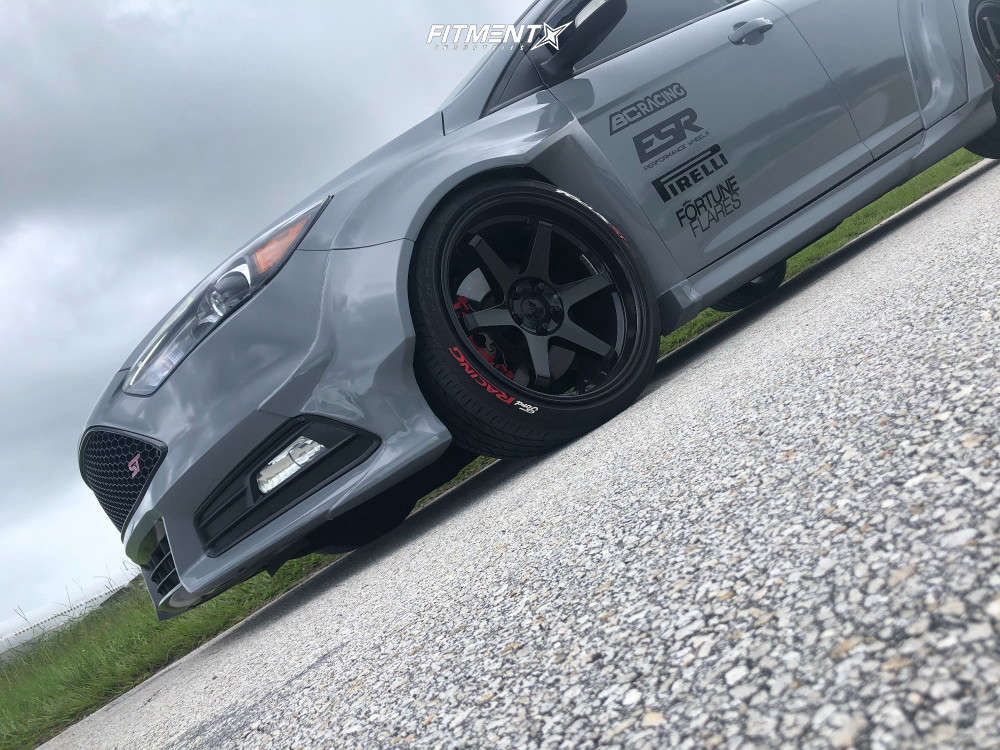 2016 Ford Focus ST with 19x10.5 ESR Sr07 and Pirelli 275x30 on ...