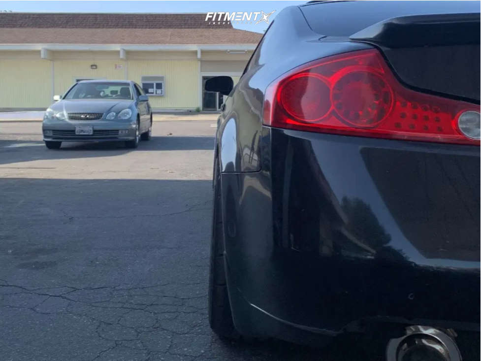 2003 INFINITI G35 Base with 18x10.5 Aodhan Ds05 and Continental 245x40 ...