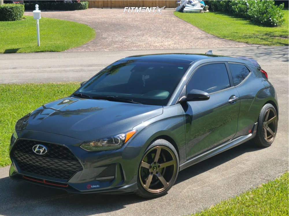 2019 Hyundai Veloster Turbo with 18x9 JNC Jnc026 and Continental 225x40 ...