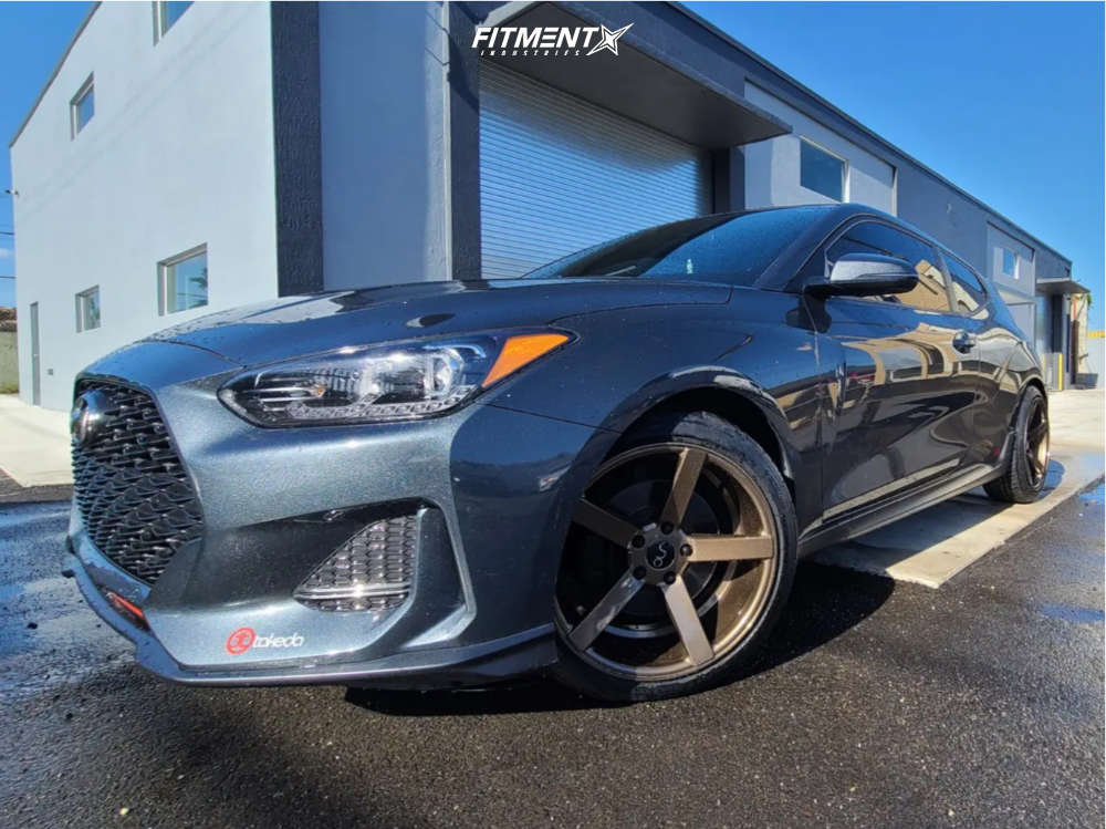 2019 Hyundai Veloster Turbo with 18x9 JNC Jnc026 and Continental 225x40 ...