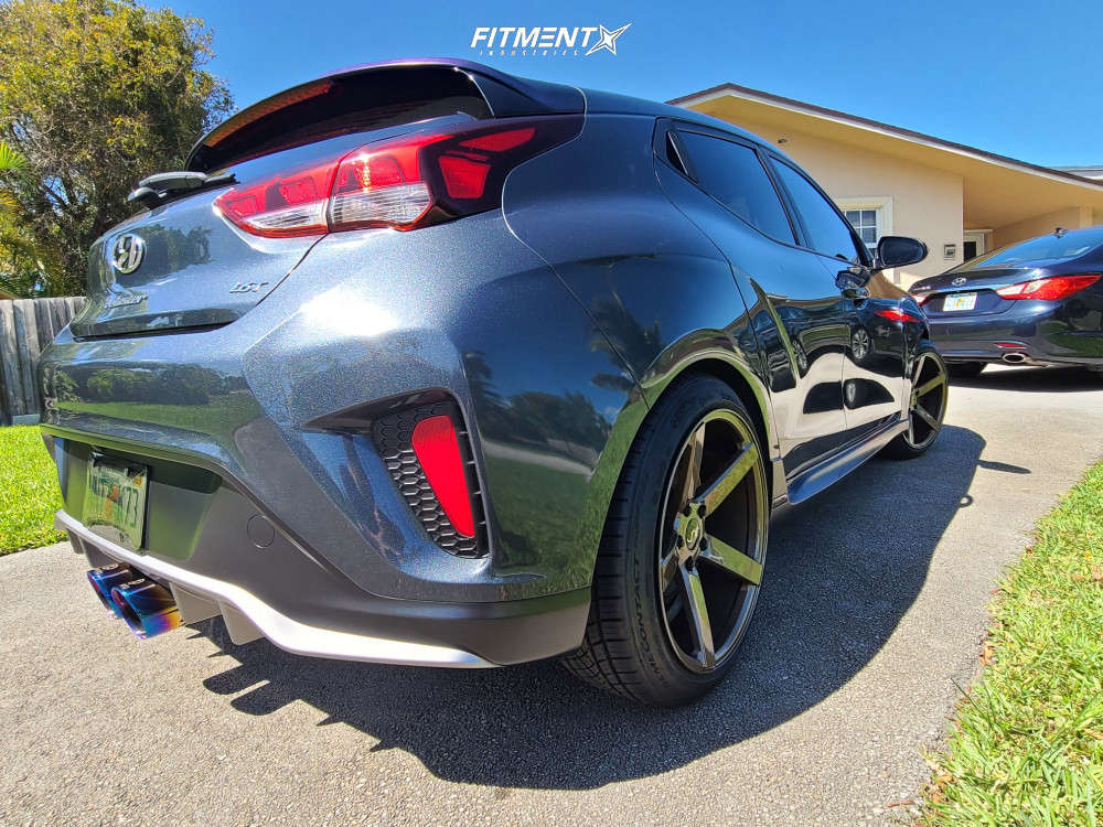 2019 Hyundai Veloster Turbo with 18x9 JNC Jnc026 and Continental 225x40 ...