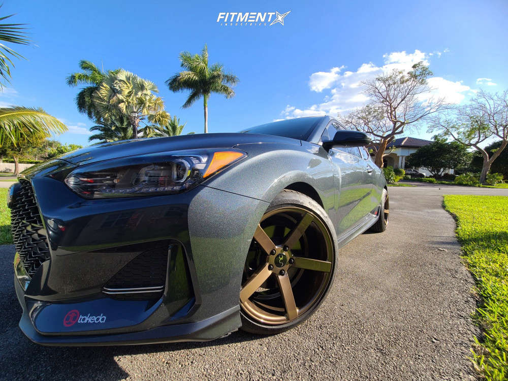 2019 Hyundai Veloster Turbo with 18x9 JNC Jnc026 and Continental 225x40 ...