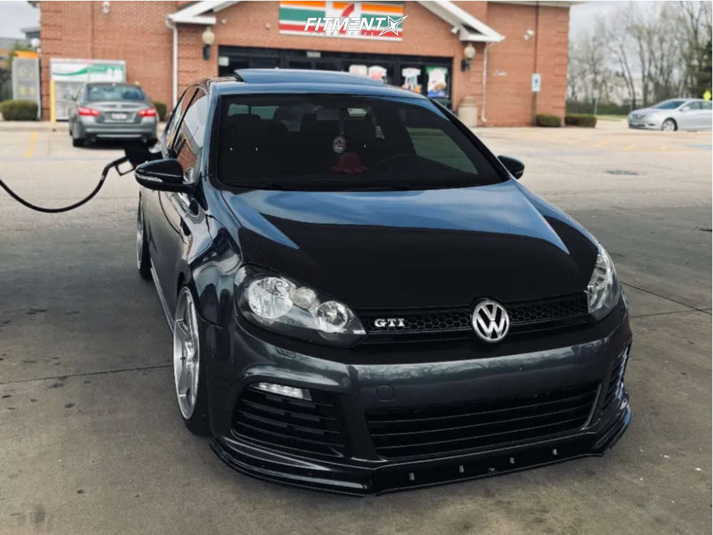 2013 Volkswagen GTI Base with 18x8.5 Rotiform Wgr and Michelin 225x40 ...