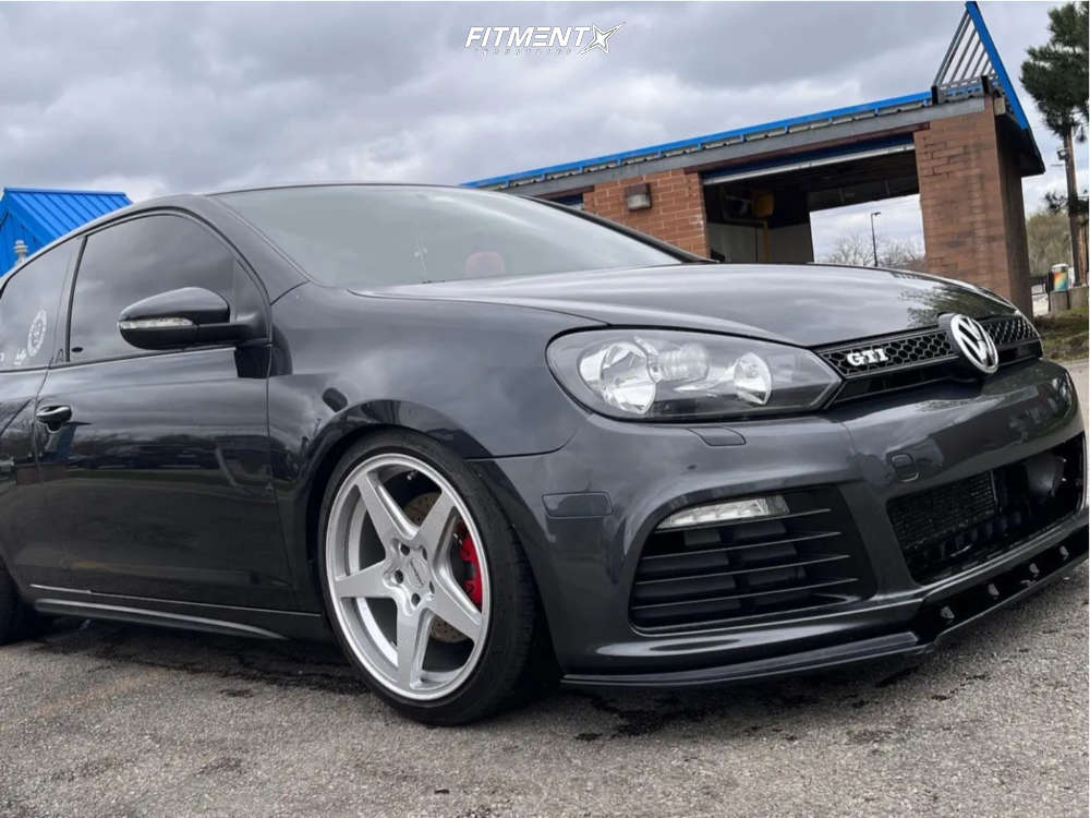 2013 Volkswagen GTI Base with 18x8.5 Rotiform Wgr and Michelin 225x40 ...