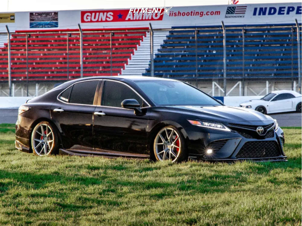 2019 Toyota Camry XSE with 19x8.5 Verde Axis and Toyo Tires 225x40 on ...