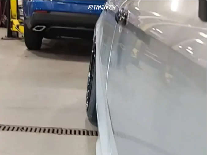 2018 Toyota Camry SE with 19x8.5 Vors Vr8 and Vercelli 275x30 on Air ...