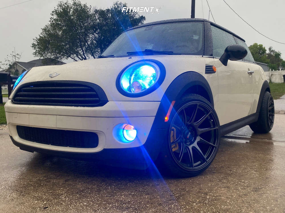 2007 Mini Cooper Base with 17x9.75 XXR 527 and Sailun 215x40 on Stock ...