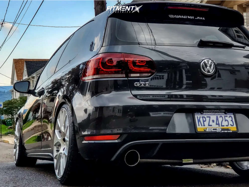 2011 Volkswagen GTI Base with 19x8.5 VMR V810 and Achilles 225x35 on ...