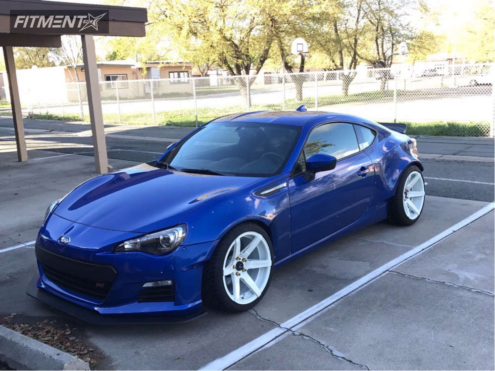 Cosmis Racing S1 18x10.5 5 White | S1-18105-5-5X114.3-W | Fitment ...