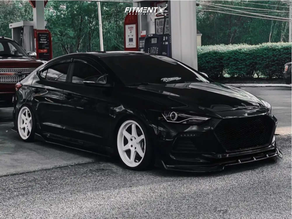 2018 Hyundai Elantra Sport with 18x8.5 ESR Sr07 and Vercelli 215x35 on ...