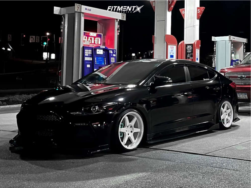 2018 Hyundai Elantra Sport with 18x8.5 ESR Sr07 and Vercelli 215x35 on ...