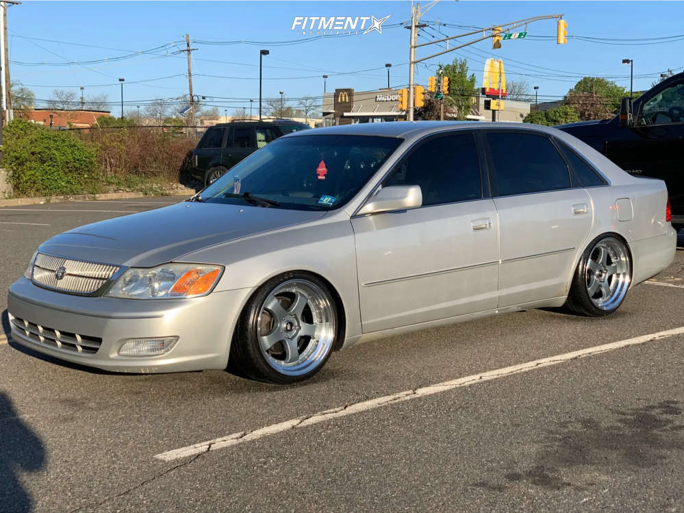 2002 Toyota Avalon XLS with 18x8.5 MST Mt07 and Atlas 205x40 on ...