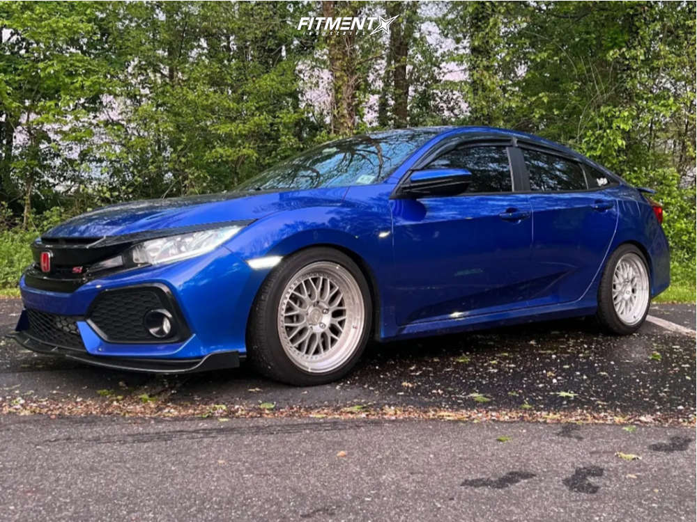 2019 Honda Civic Si with 18x8.5 ESR Sr01 and Goodyear 235x40 on ...