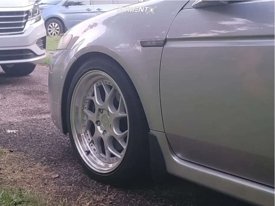 2006 Acura TL Base with 18x8.5 Aodhan DS01 and Vercelli 235x40 on Stock Suspension | 2249268 ...
