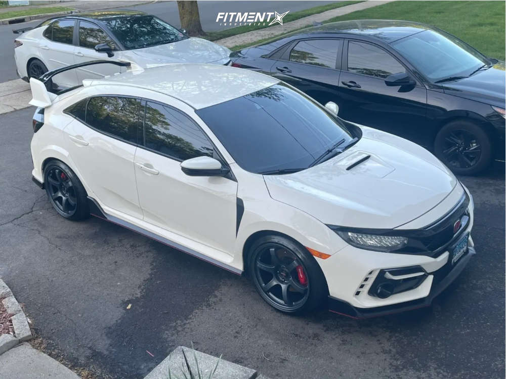 2021 Honda Civic Type R with 19x9.5 Gram Lights 57dr and Continental ...