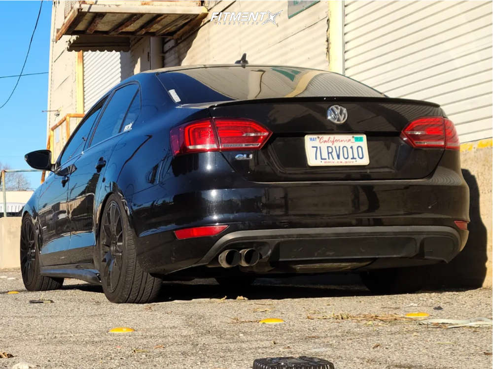 2014 Volkswagen Jetta GLI with 18x8 Motegi Mr118 and Continental 225x40 ...